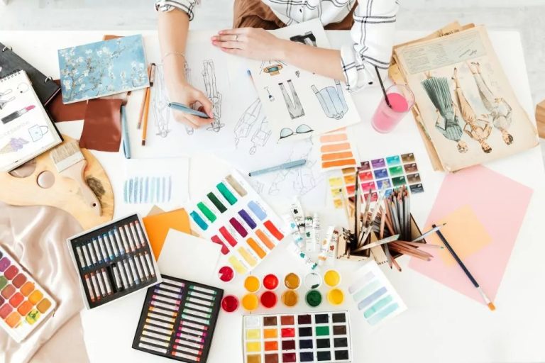 Clothing color chart: Craft the perfect palette for collections